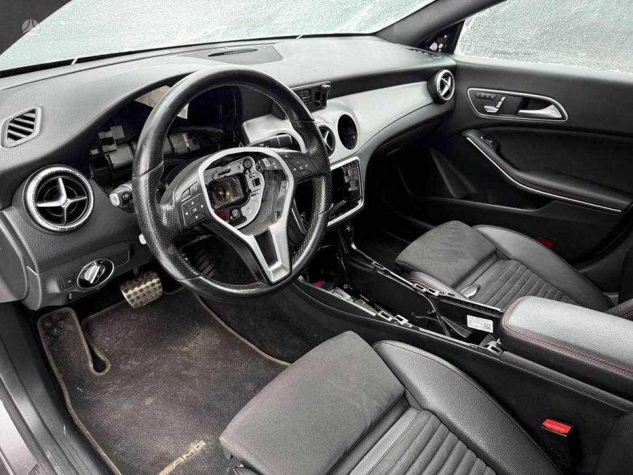 Grey Mercedes-Benz CLA 220 2018 in Kaunas, with an engine capacity of 2.10 L and mileage of 57 thousand km for 8200 €, photo 7 on AUTOMOTO.COM.LV