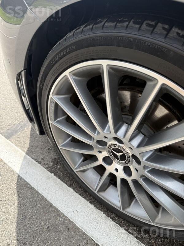 Grey Mercedes-Benz CLA 220 2020 in Riga, with an engine capacity of 2.00 L and mileage of 140 thousand km for 29800 €, photo 3 on AUTOMOTO.COM.LV