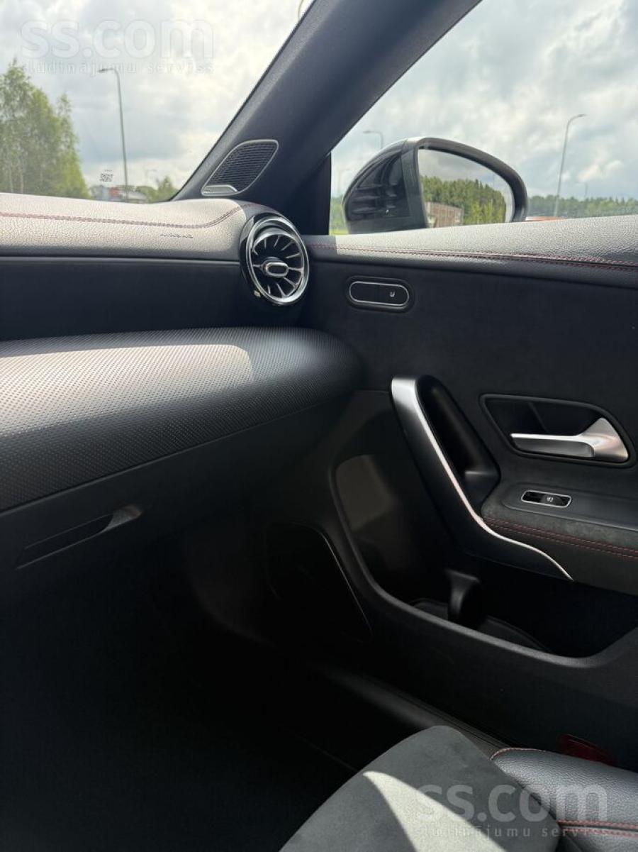Pelēks Mercedes-Benz CLA 220 2020 Rīga, ar dzinēja tilpumu 2.00 L un nobraukumu 140 tūkst. km par 29800 €, foto 6 vietnē AUTOMOTO.COM.LV