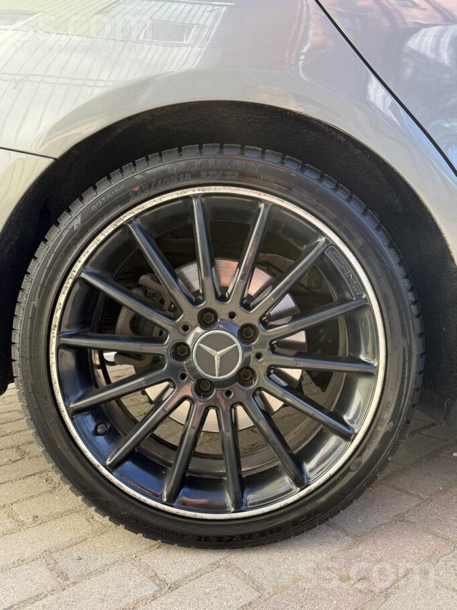 Pelēks Mercedes-Benz CLA 220 2015 Ogre, ar dzinēja tilpumu 2.20 L un nobraukumu 250 tūkst. km par 10000 €, foto 8 vietnē AUTOMOTO.COM.LV