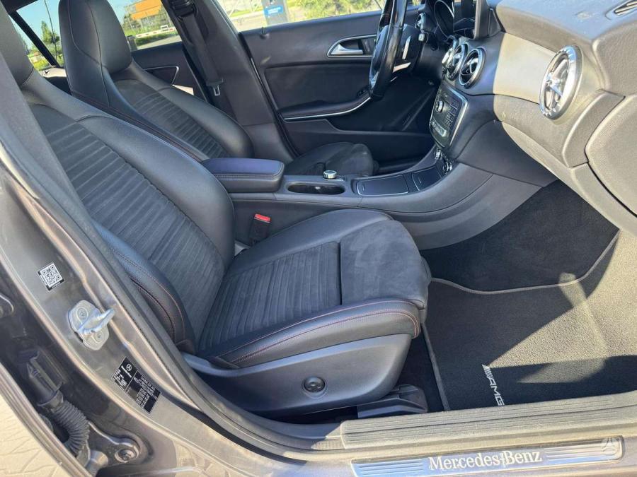 Grey Mercedes-Benz CLA 220 2017 in Klaipeda, with an engine capacity of 2.20 L and mileage of 191 thousand km for 13400 €, photo 9 on AUTOMOTO.COM.LV