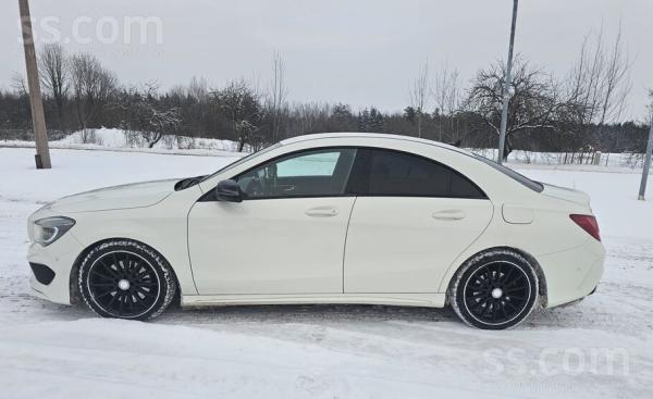 Balts Mercedes-Benz CLA 220 2013 Valmiera, ar dzinēja tilpumu 2.20 L un nobraukumu 172 tūkst. km par 14000 €, foto 4 vietnē AUTOMOTO.COM.LV