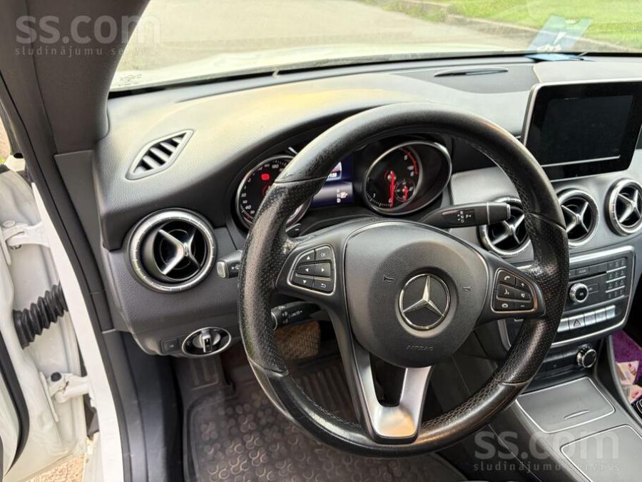 Balts Mercedes-Benz CLA 220 2017 Daugavpils, ar dzinēja tilpumu 2.20 L un nobraukumu 287 tūkst. km par 13000 €, foto 10 vietnē AUTOMOTO.COM.LV