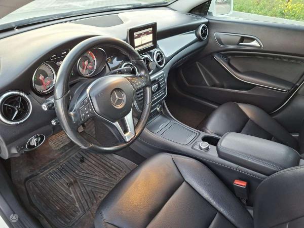 Balts Mercedes-Benz CLA 220 2013 Tauragė, ar dzinēja tilpumu 2.14 L un nobraukumu 232 tūkst. km par 9500 €, foto 9 vietnē AUTOMOTO.COM.LV