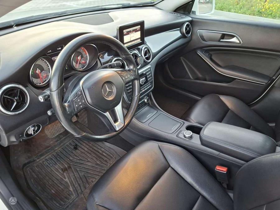 Balts Mercedes-Benz CLA 220 2013 Tauragė, ar dzinēja tilpumu 2.14 L un nobraukumu 232 tūkst. km par 9500 €, foto 9 vietnē AUTOMOTO.COM.LV