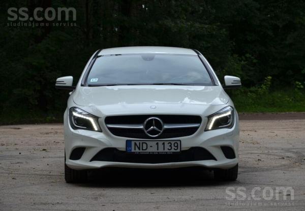 White Mercedes-Benz CLA 220 2014 in Riga, with an engine capacity of 2.20 L and mileage of 268 thousand km for 11700 €, photo 3 on AUTOMOTO.COM.LV