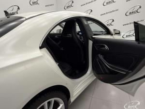 White Mercedes-Benz CLA 220 2016 in Vilnius, with an engine capacity of 2.14 L and mileage of 308 thousand km for 10200 €, photo 12 on AUTOMOTO.COM.LV