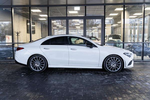 White Mercedes-Benz CLA 220 2019 in Vilnius, with an engine capacity of 1.99 L and mileage of 83 thousand km for 29900 €, photo 3 on AUTOMOTO.COM.LV