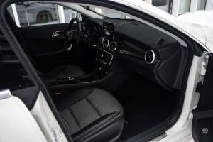 White Mercedes-Benz CLA 220 2016 in Vilnius, with an engine capacity of 1.99 L and mileage of 255 thousand km for 10990 €, photo 21 on AUTOMOTO.COM.LV