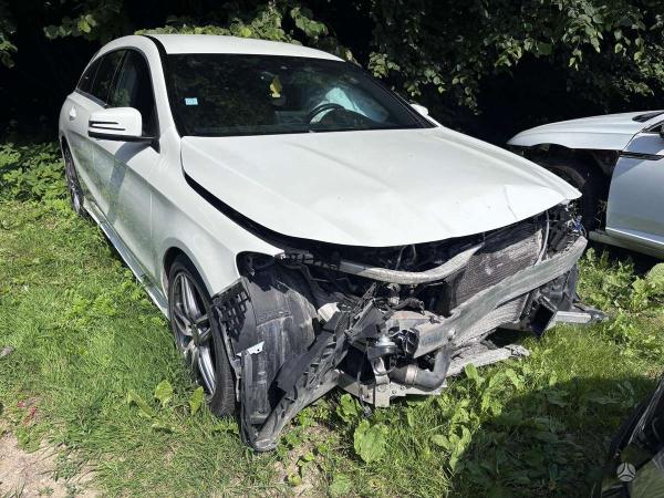 Balts Mercedes-Benz CLA 220 2016 Gargždai, ar dzinēja tilpumu 2.14 L un nobraukumu 249 tūkst. km par 5999 €, foto 2 vietnē AUTOMOTO.COM.LV