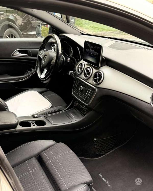 Balts Mercedes-Benz CLA 220 2016 Viļņa, ar dzinēja tilpumu 2.20 L un nobraukumu 308 tūkst. km par 13400 €, foto 5 vietnē AUTOMOTO.COM.LV