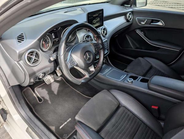 White Mercedes-Benz CLA 220 2017 in Siauliai, with an engine capacity of 2.14 L and mileage of 247 thousand km for 14300 €, photo 10 on AUTOMOTO.COM.LV