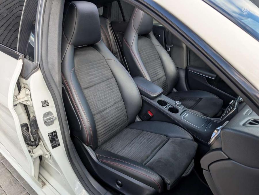 White Mercedes-Benz CLA 220 2017 in Siauliai, with an engine capacity of 2.14 L and mileage of 247 thousand km for 14300 €, photo 14 on AUTOMOTO.COM.LV