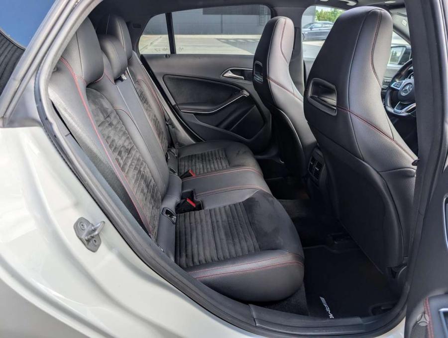 White Mercedes-Benz CLA 220 2017 in Siauliai, with an engine capacity of 2.14 L and mileage of 247 thousand km for 14300 €, photo 16 on AUTOMOTO.COM.LV