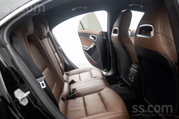 Melns Mercedes-Benz CLA 250 2014 Tallina, ar dzinēja tilpumu 2.00 L un nobraukumu 216 tūkst. km par 13999 €, foto 9 vietnē AUTOMOTO.COM.LV
