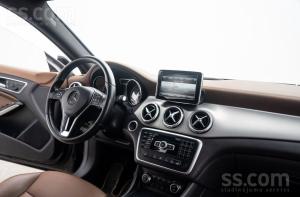 Melns Mercedes-Benz CLA 250 2014 Tallina, ar dzinēja tilpumu 2.00 L un nobraukumu 216 tūkst. km par 13499 €, foto 12 vietnē AUTOMOTO.COM.LV