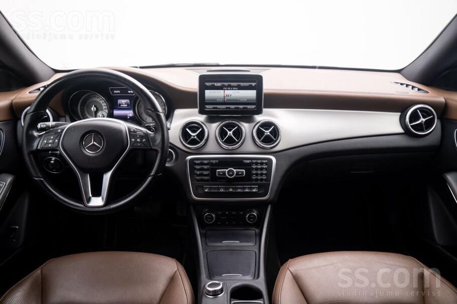 Melns Mercedes-Benz CLA 250 2014 Tallina, ar dzinēja tilpumu 2.00 L un nobraukumu 216 tūkst. km par 13499 €, foto 13 vietnē AUTOMOTO.COM.LV
