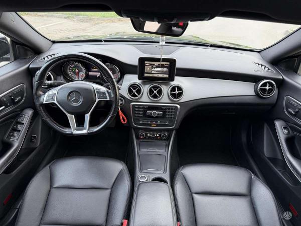 Melns Mercedes-Benz CLA 250 2014 Kauņa, ar dzinēja tilpumu 1.99 L un nobraukumu 220 tūkst. km par 9750 €, foto 5 vietnē AUTOMOTO.COM.LV