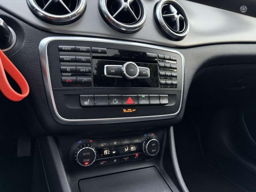Black Mercedes-Benz CLA 250 2014 in Kaunas, with an engine capacity of 1.99 L and mileage of 220 thousand km for 9750 €, photo 7 on AUTOMOTO.COM.LV