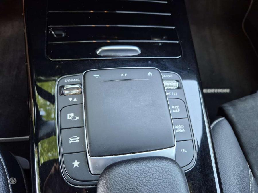Black Mercedes-Benz CLA 250 2020 in Raseiniai, with an engine capacity of 1.30 L and mileage of 71 thousand km for 23500 €, photo 20 on AUTOMOTO.COM.LV