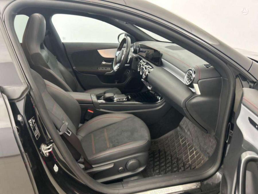 Black Mercedes-Benz CLA 250 2022 in Vilnius, with an engine capacity of 1.40 L and mileage of 46 thousand km for 29890 €, photo 13 on AUTOMOTO.COM.LV
