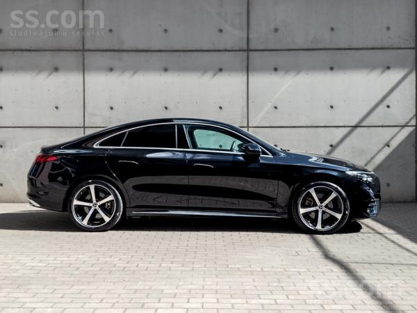 Black Mercedes-Benz CLA 250 2025 in Riga, with an engine capacity of 0.00 L and mileage of 4 thousand km for 55900 €, photo 4 on AUTOMOTO.COM.LV