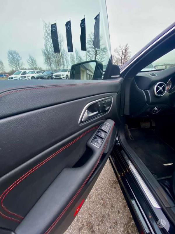 Black Mercedes-Benz CLA 250 2014 in Kaunas, with an engine capacity of 0.00 L and mileage of 88 thousand km for 14900 €, photo 8 on AUTOMOTO.COM.LV