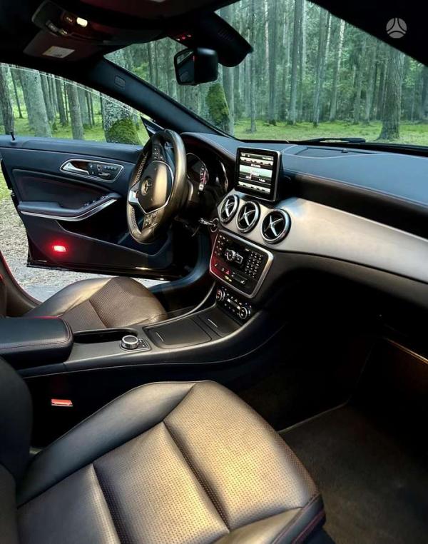 Black Mercedes-Benz CLA 250 2014 in Kaunas, with an engine capacity of 0.25 L and mileage of 90 thousand km for 11900 €, photo 8 on AUTOMOTO.COM.LV