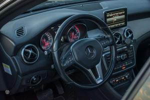 Melns Mercedes-Benz CLA 250 2014 Viļņa, ar dzinēja tilpumu 1.99 L un nobraukumu 218 tūkst. km par 11900 €, foto 12 vietnē AUTOMOTO.COM.LV