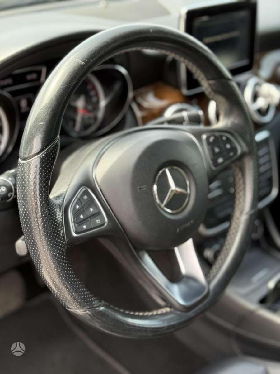 Melns Mercedes-Benz CLA 250 2015 Jonava, ar dzinēja tilpumu 1.99 L un nobraukumu 234 tūkst. km par 11000 €, foto 17 vietnē AUTOMOTO.COM.LV