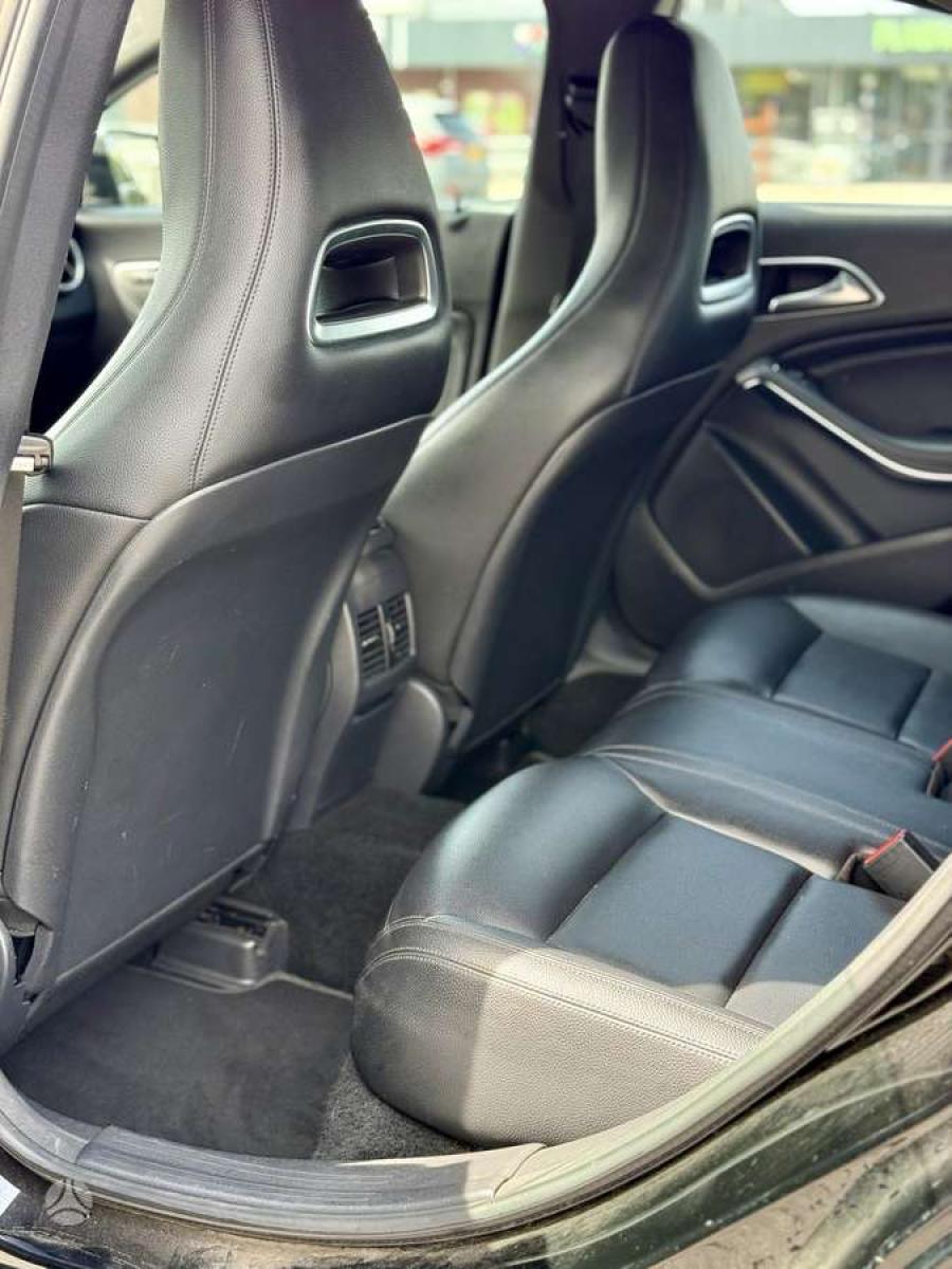 Melns Mercedes-Benz CLA 250 2015 Jonava, ar dzinēja tilpumu 1.99 L un nobraukumu 234 tūkst. km par 11000 €, foto 25 vietnē AUTOMOTO.COM.LV