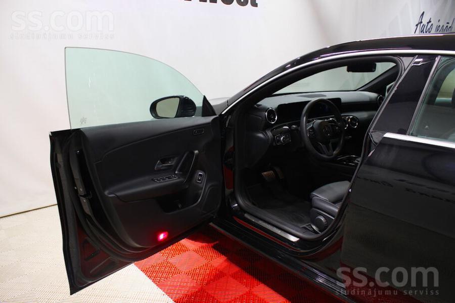 Black Mercedes-Benz CLA 250 2022 in Riga, with an engine capacity of 1.40 L and mileage of 27 thousand km for 32900 €, photo 8 on AUTOMOTO.COM.LV