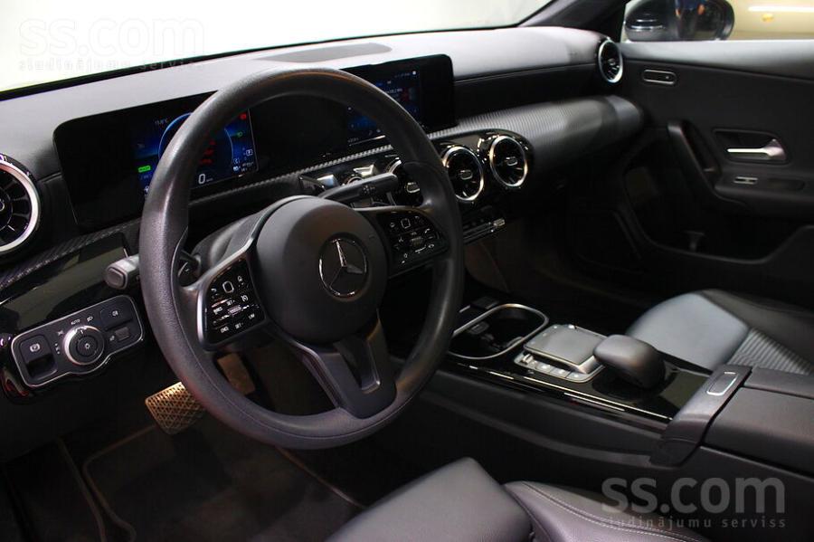 Black Mercedes-Benz CLA 250 2022 in Riga, with an engine capacity of 1.40 L and mileage of 27 thousand km for 32900 €, photo 11 on AUTOMOTO.COM.LV