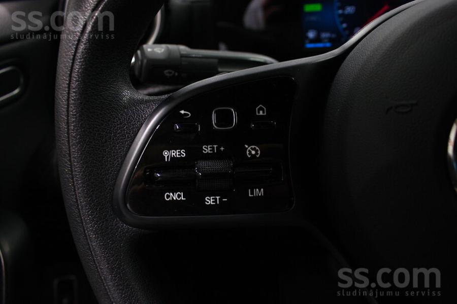 Black Mercedes-Benz CLA 250 2022 in Riga, with an engine capacity of 1.40 L and mileage of 27 thousand km for 32900 €, photo 31 on AUTOMOTO.COM.LV