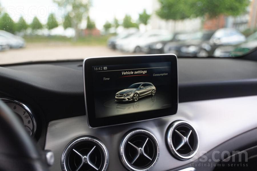Black Mercedes-Benz CLA 250 2015 in Liepaja, with an engine capacity of 2.00 L and mileage of 179 thousand km for 14900 €, photo 35 on AUTOMOTO.COM.LV