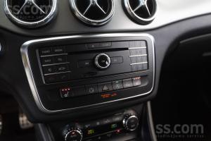 Black Mercedes-Benz CLA 250 2015 in Liepaja, with an engine capacity of 2.00 L and mileage of 179 thousand km for 14900 €, photo 36 on AUTOMOTO.COM.LV