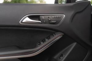 Melns Mercedes-Benz CLA 250 2015 Liepāja, ar dzinēja tilpumu 2.00 L un nobraukumu 179 tūkst. km par 14900 €, foto 31 vietnē AUTOMOTO.COM.LV