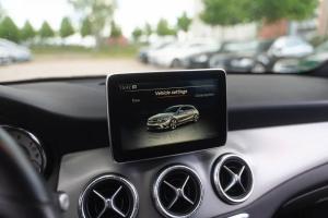 Melns Mercedes-Benz CLA 250 2015 Liepāja, ar dzinēja tilpumu 2.00 L un nobraukumu 179 tūkst. km par 14900 €, foto 35 vietnē AUTOMOTO.COM.LV