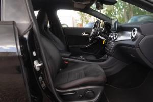 Melns Mercedes-Benz CLA 250 2015 Liepāja, ar dzinēja tilpumu 2.00 L un nobraukumu 179 tūkst. km par 14900 €, foto 39 vietnē AUTOMOTO.COM.LV