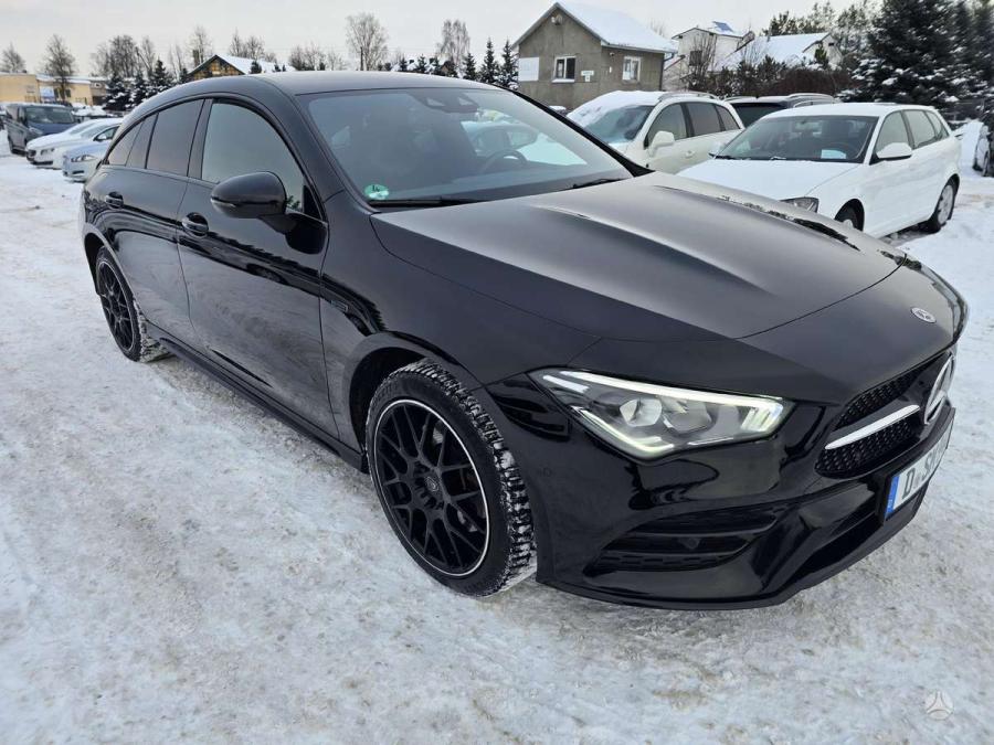 Melns Mercedes-Benz CLA 250 2021 Utena, ar dzinēja tilpumu 1.33 L un nobraukumu 143 tūkst. km par 21500 €, foto 1 vietnē AUTOMOTO.COM.LV