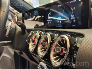 Melns Mercedes-Benz CLA 250 2021 Rīga, ar dzinēja tilpumu 2.00 L un nobraukumu 97 tūkst. km par 25990 €, foto 17 vietnē AUTOMOTO.COM.LV