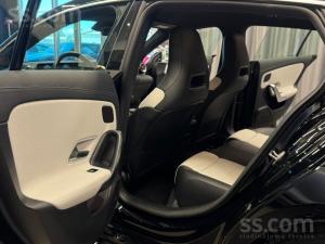 Melns Mercedes-Benz CLA 250 2021 Rīga, ar dzinēja tilpumu 2.00 L un nobraukumu 97 tūkst. km par 25990 €, foto 21 vietnē AUTOMOTO.COM.LV
