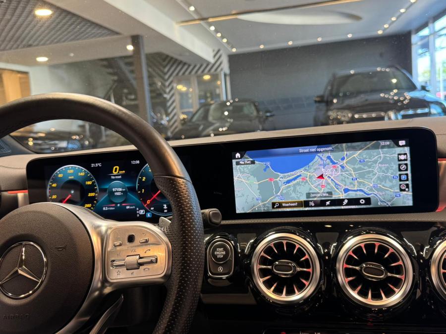 Melns Mercedes-Benz CLA 250 2021 Rīga, ar dzinēja tilpumu 2.00 L un nobraukumu 97 tūkst. km par 24990 €, foto 13 vietnē AUTOMOTO.COM.LV
