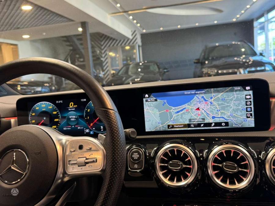 Melns Mercedes-Benz CLA 250 2021 Mārupe, ar dzinēja tilpumu 1.99 L un nobraukumu 97 tūkst. km par 24990 €, foto 10 vietnē AUTOMOTO.COM.LV