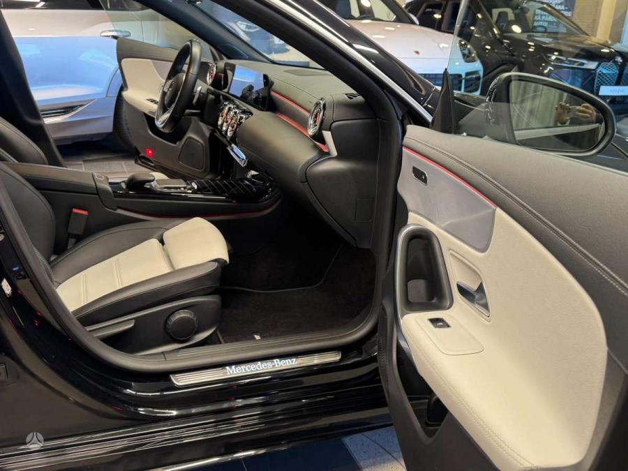 Melns Mercedes-Benz CLA 250 2021 Mārupe, ar dzinēja tilpumu 1.99 L un nobraukumu 97 tūkst. km par 24990 €, foto 18 vietnē AUTOMOTO.COM.LV