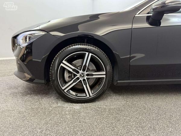 Melns Mercedes-Benz CLA 250 2023 Kauņa, ar dzinēja tilpumu 1.30 L un nobraukumu 90 tūkst. km par 26201 €, foto 4 vietnē AUTOMOTO.COM.LV