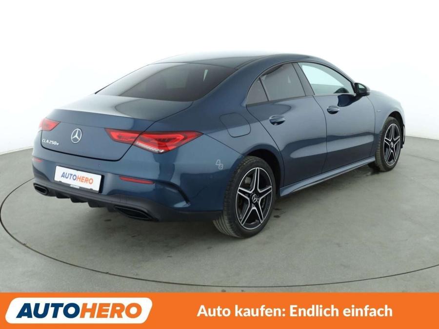 Zils Mercedes-Benz CLA 250 2020 Kauņa, ar dzinēja tilpumu 1.30 L un nobraukumu 69 tūkst. km par 31660 €, foto 6 vietnē AUTOMOTO.COM.LV