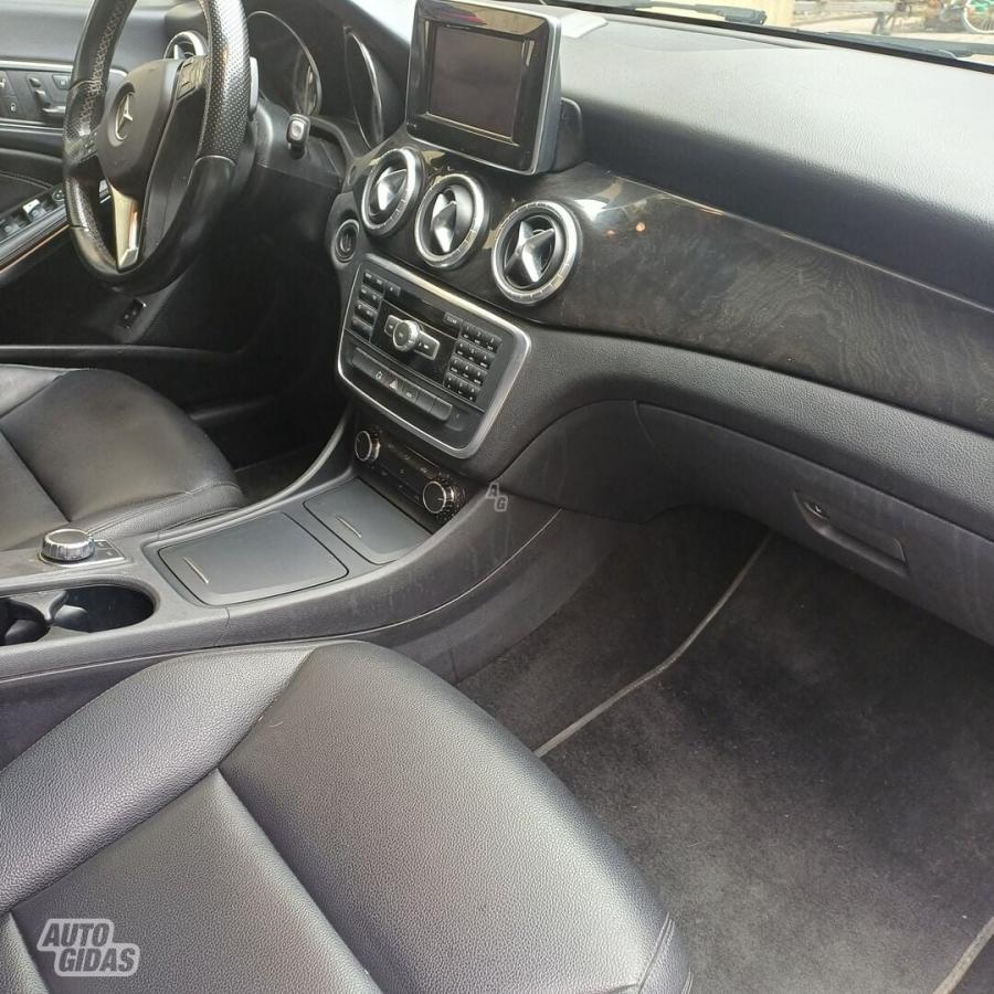 Mercedes-Benz CLA 250 2014 in Marijampole, with an engine capacity of 2.00 L and mileage of 170 thousand km for 11900 €, photo 11 on AUTOMOTO.COM.LV
