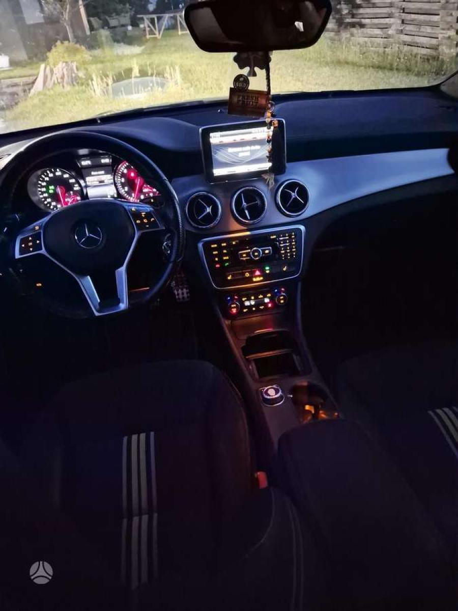 Pelēks Mercedes-Benz CLA 250 2014 Elektrėnai, ar dzinēja tilpumu 1.99 L un nobraukumu 202 tūkst. km par 16000 €, foto 7 vietnē AUTOMOTO.COM.LV