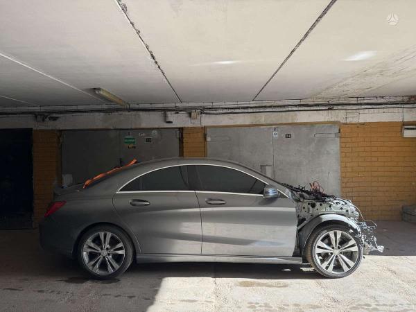 Pelēks Mercedes-Benz CLA 250 2014 Viļņa, ar dzinēja tilpumu 0.00 L un nobraukumu 250 tūkst. km par 5400 €, foto 9 vietnē AUTOMOTO.COM.LV